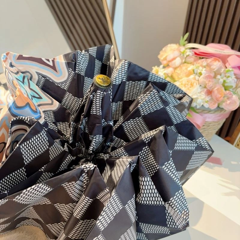 Indistinguishable Louis Vuitton Umbrella