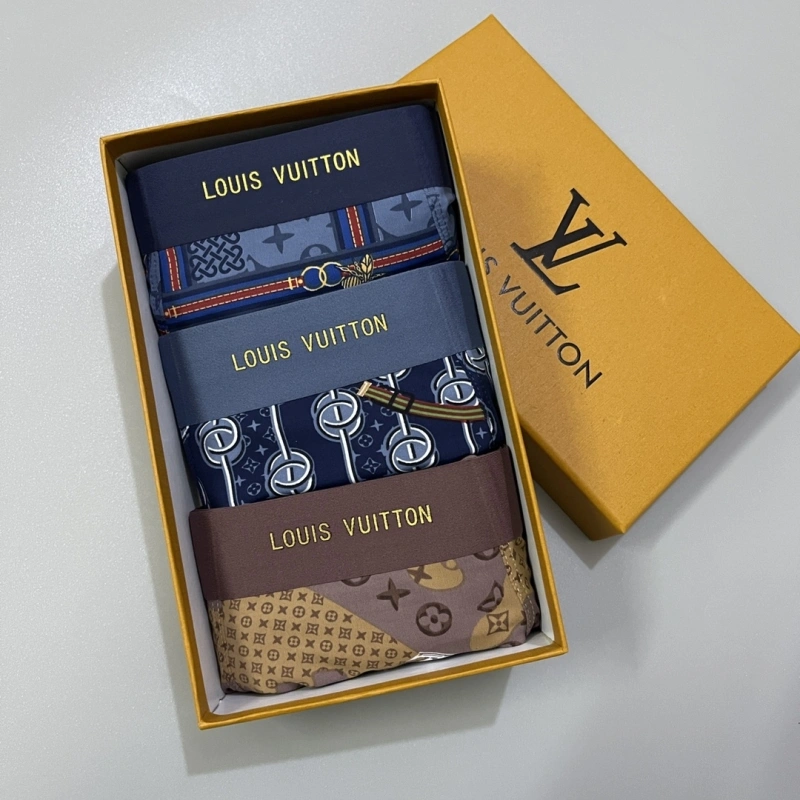 Top mirror Louis Vuitton Underwear