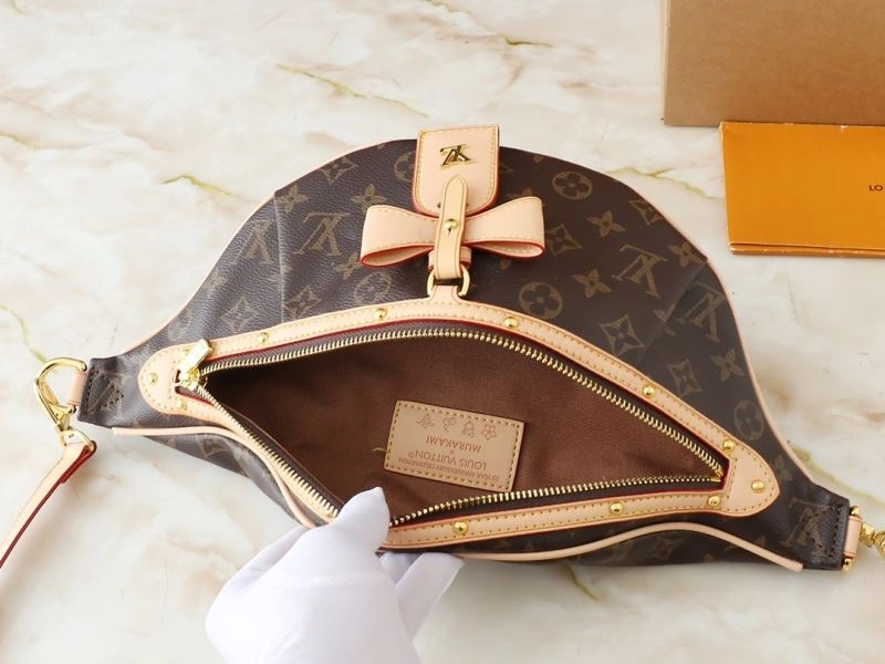 Brand-authenticated Louis Vuitton Waist Chest Packs