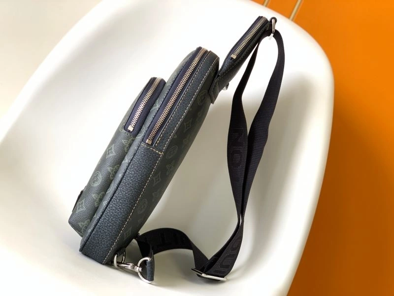 Brand-authenticated Louis Vuitton Waist Chest Packs