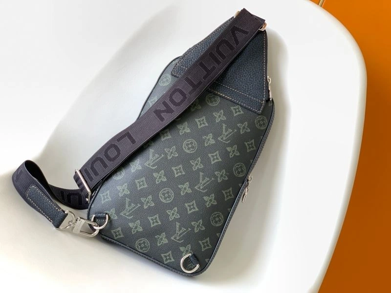 Brand-authenticated Louis Vuitton Waist Chest Packs
