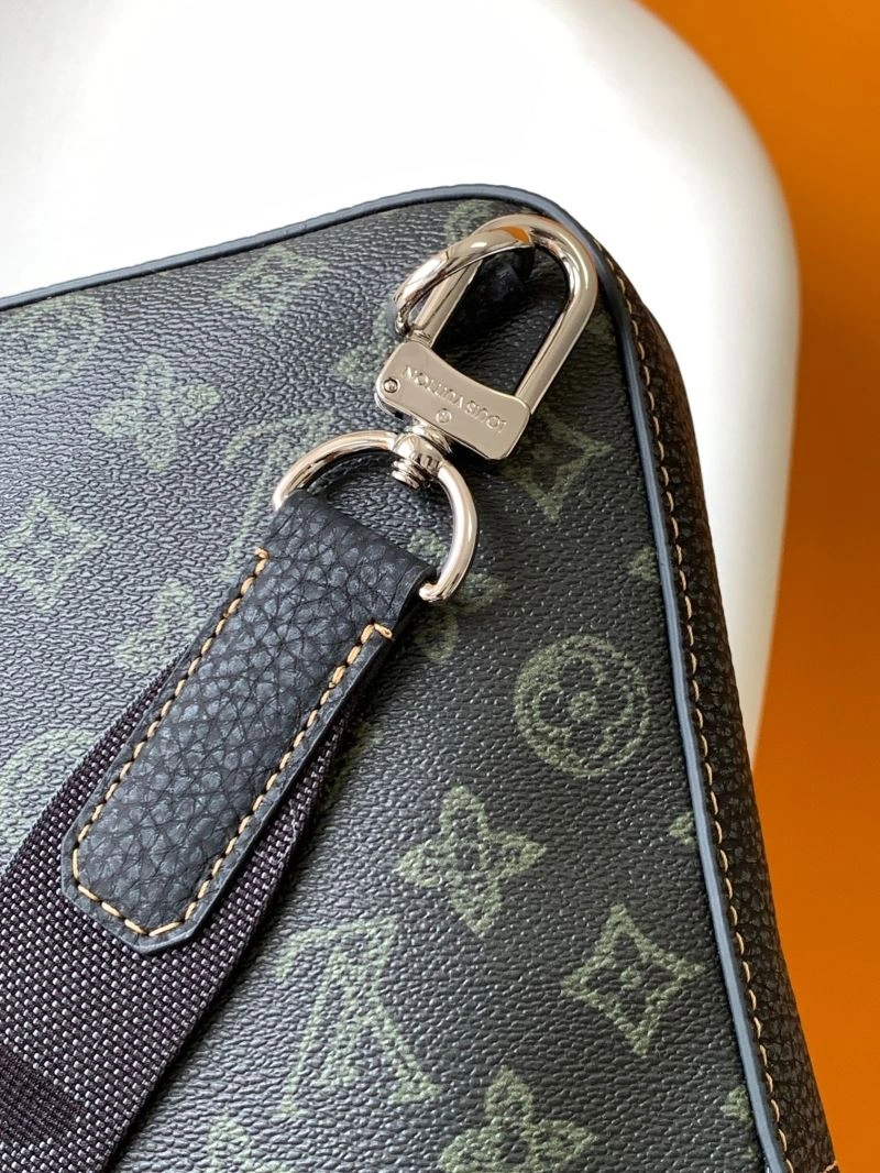 Brand-authenticated Louis Vuitton Waist Chest Packs