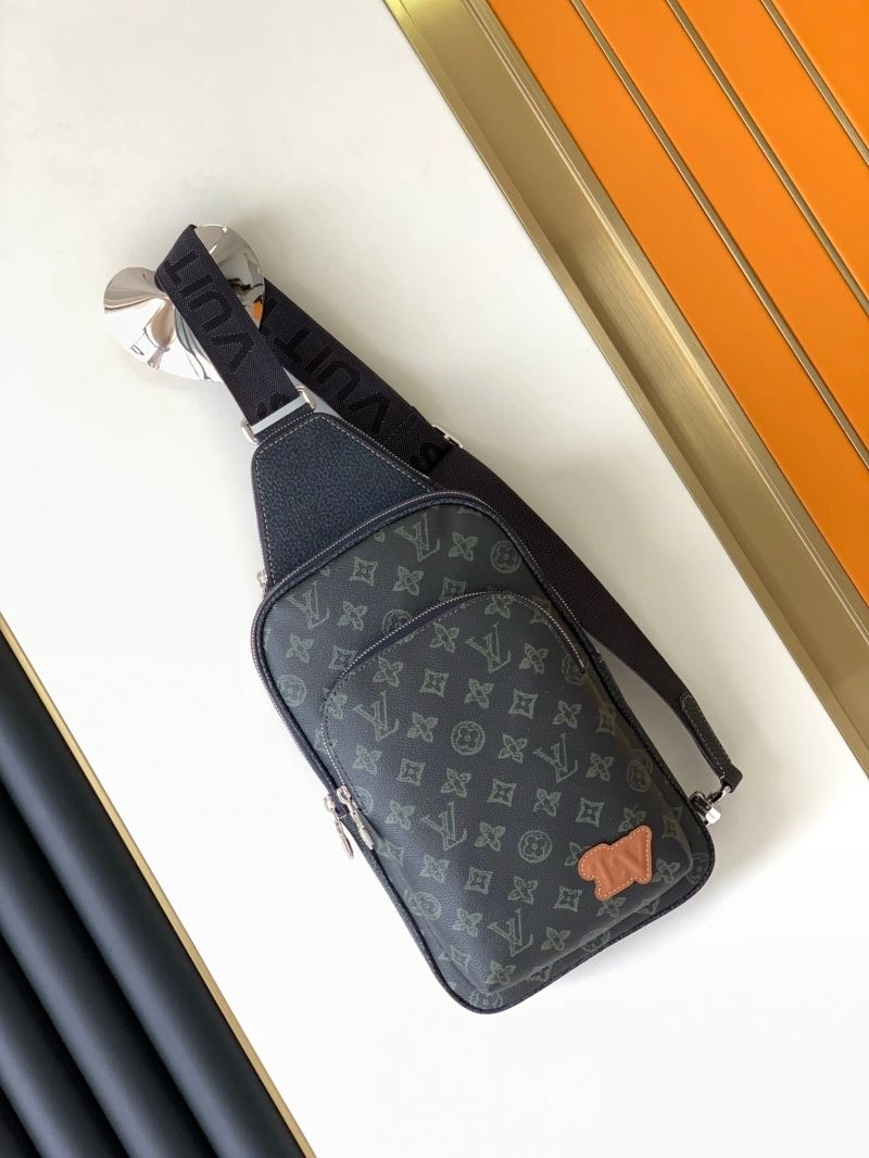 Brand-authenticated Louis Vuitton Waist Chest Packs