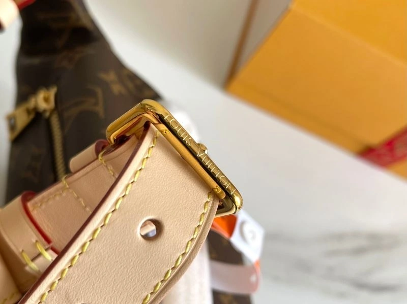 Accurate model Louis Vuitton Waist Chest Packs