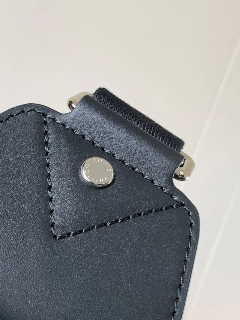 High fidelity Louis Vuitton Waist Chest Packs