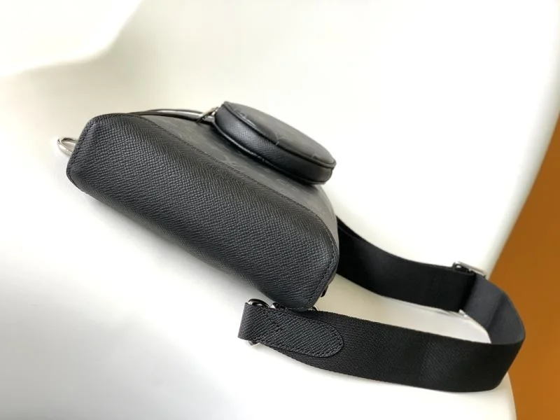 Accurate model Louis Vuitton Waist Chest Packs