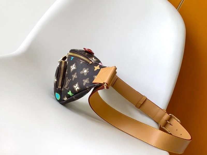 Top mirror Louis Vuitton Waist Chest Packs