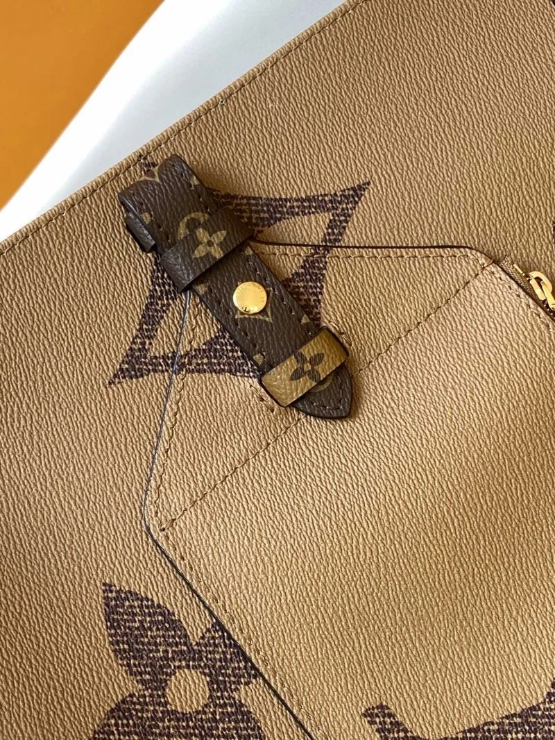 Cut-rate Louis Vuitton Waist Chest Packs