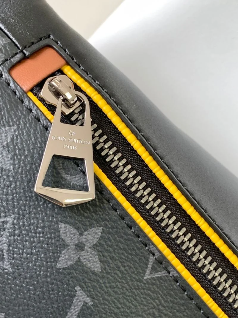 Brand-authenticated Louis Vuitton Waist Chest Packs