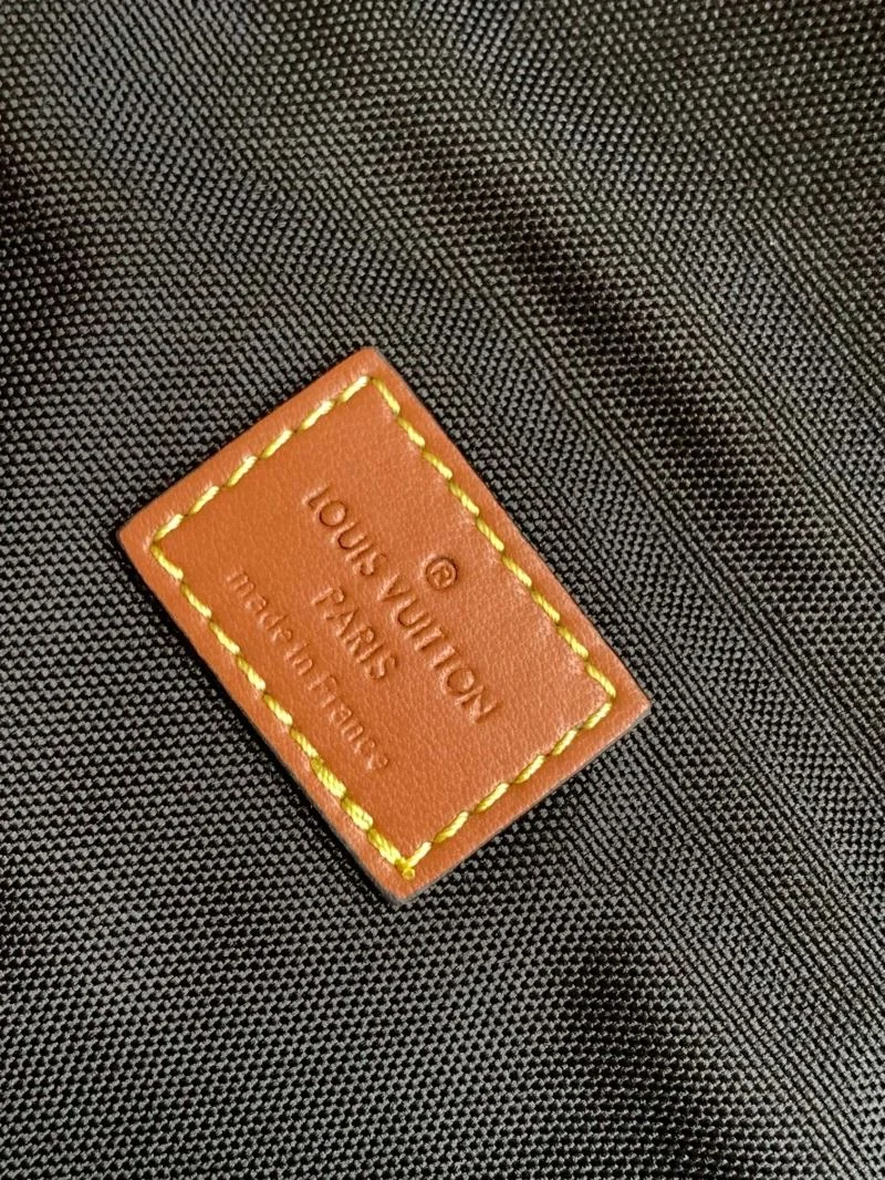 Brand-authenticated Louis Vuitton Waist Chest Packs