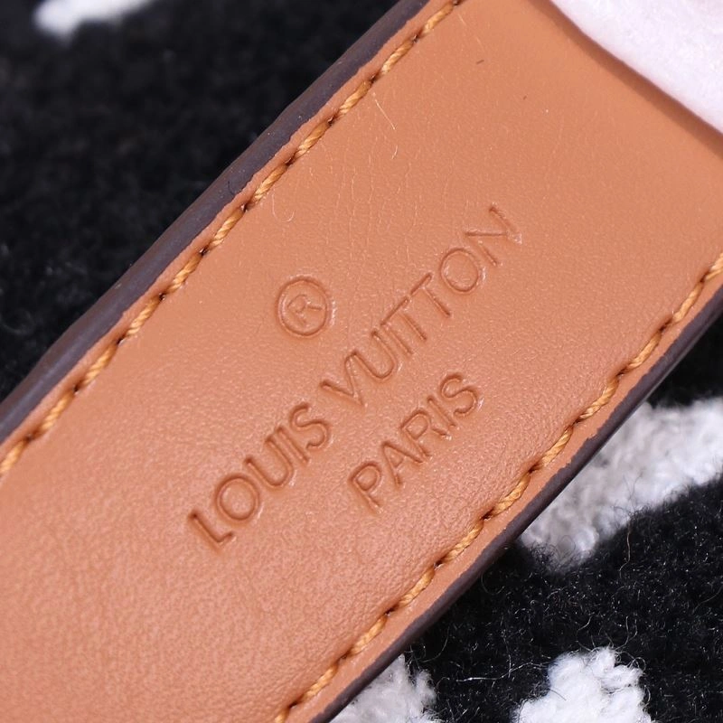 High accuracy Louis Vuitton Waist Chest Packs
