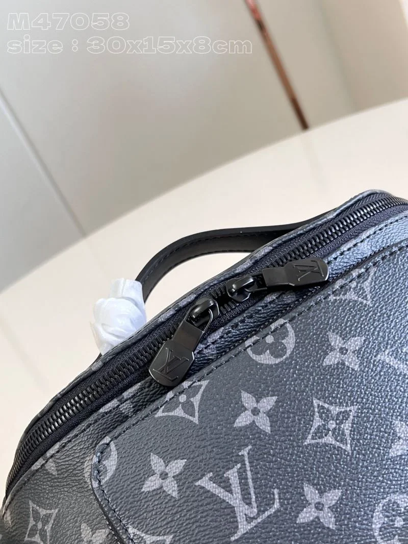 Brand-authenticated Louis Vuitton Waist Chest Packs