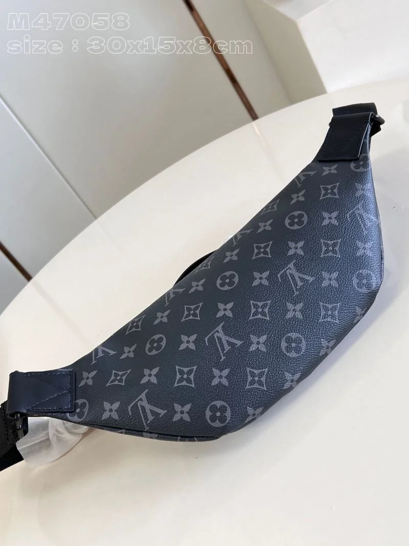 Brand-authenticated Louis Vuitton Waist Chest Packs