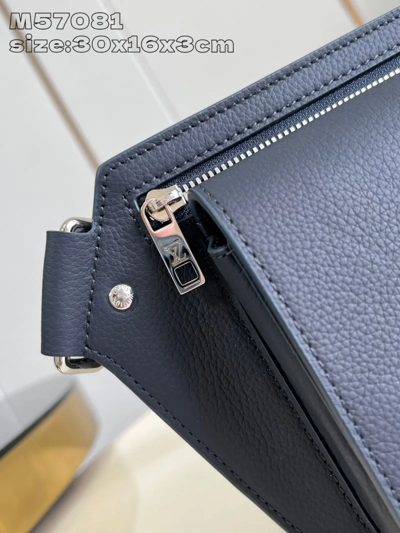 High fidelity Louis Vuitton Waist Chest Packs
