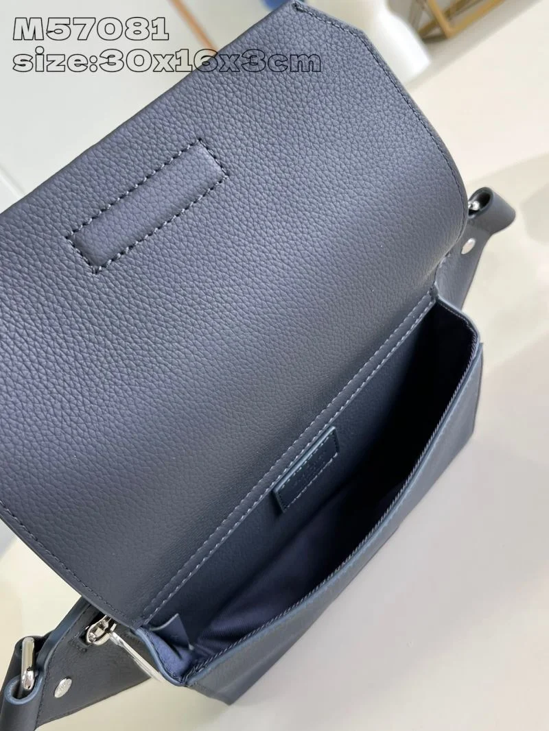 High fidelity Louis Vuitton Waist Chest Packs