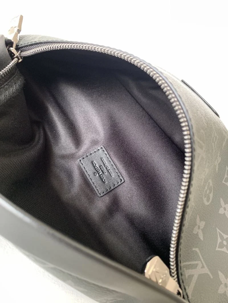Brand-authenticated Louis Vuitton Waist Chest Packs
