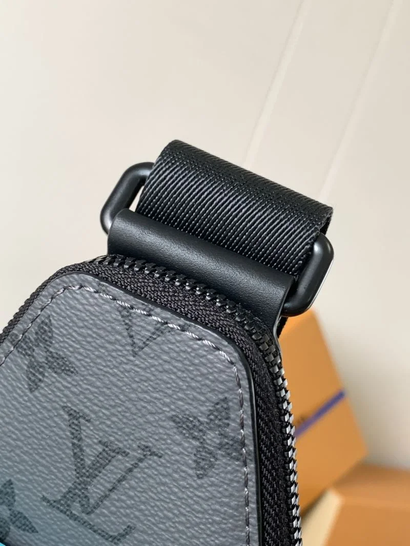 Brand-authenticated Louis Vuitton Waist Chest Packs