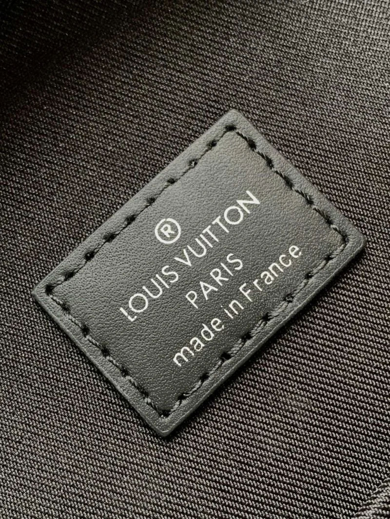 Brand-authenticated Louis Vuitton Waist Chest Packs