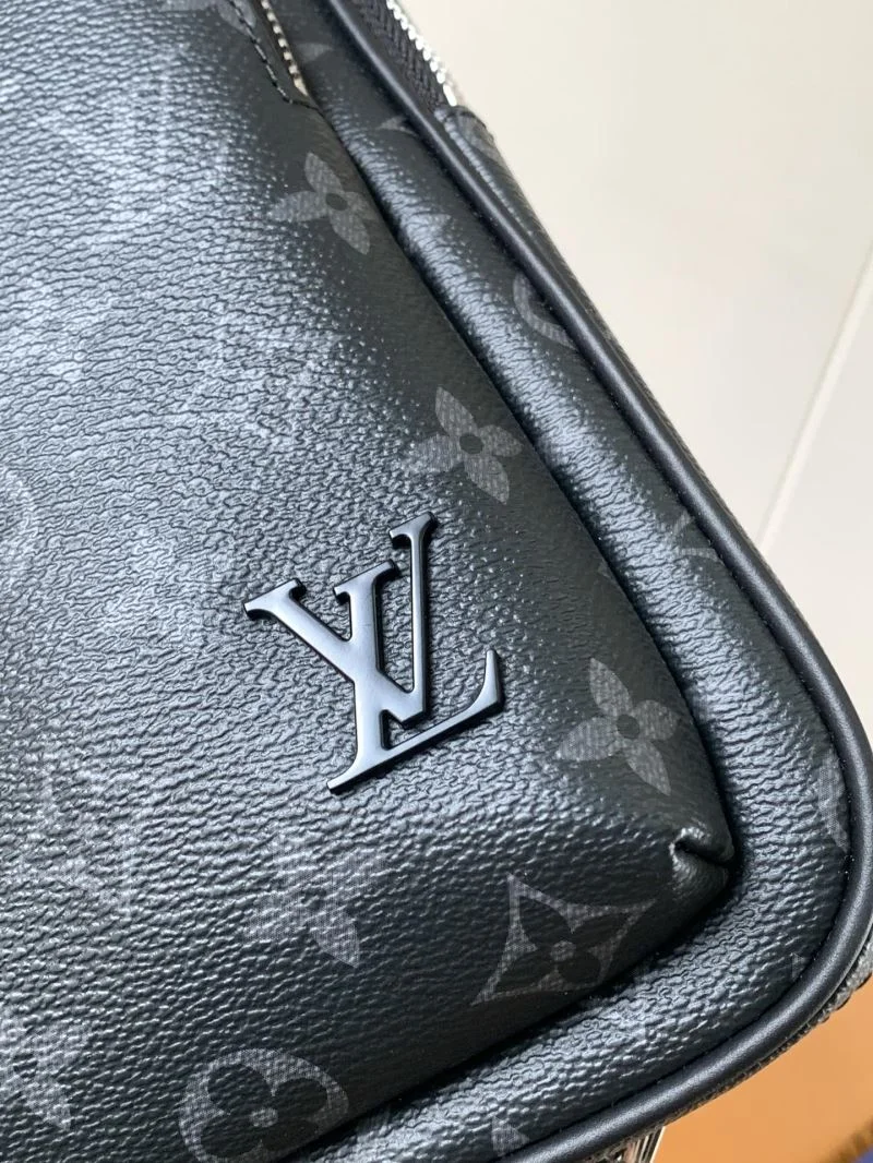 Accurate model Louis Vuitton Waist Chest Packs