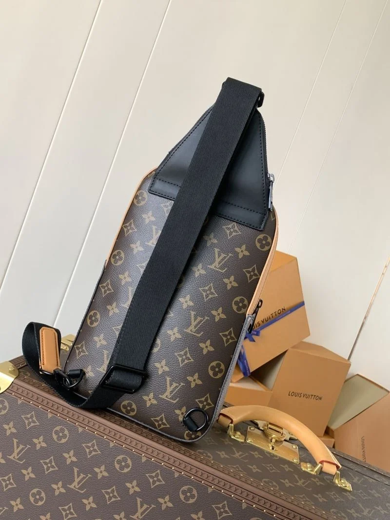 Brand-authenticated Louis Vuitton Waist Chest Packs