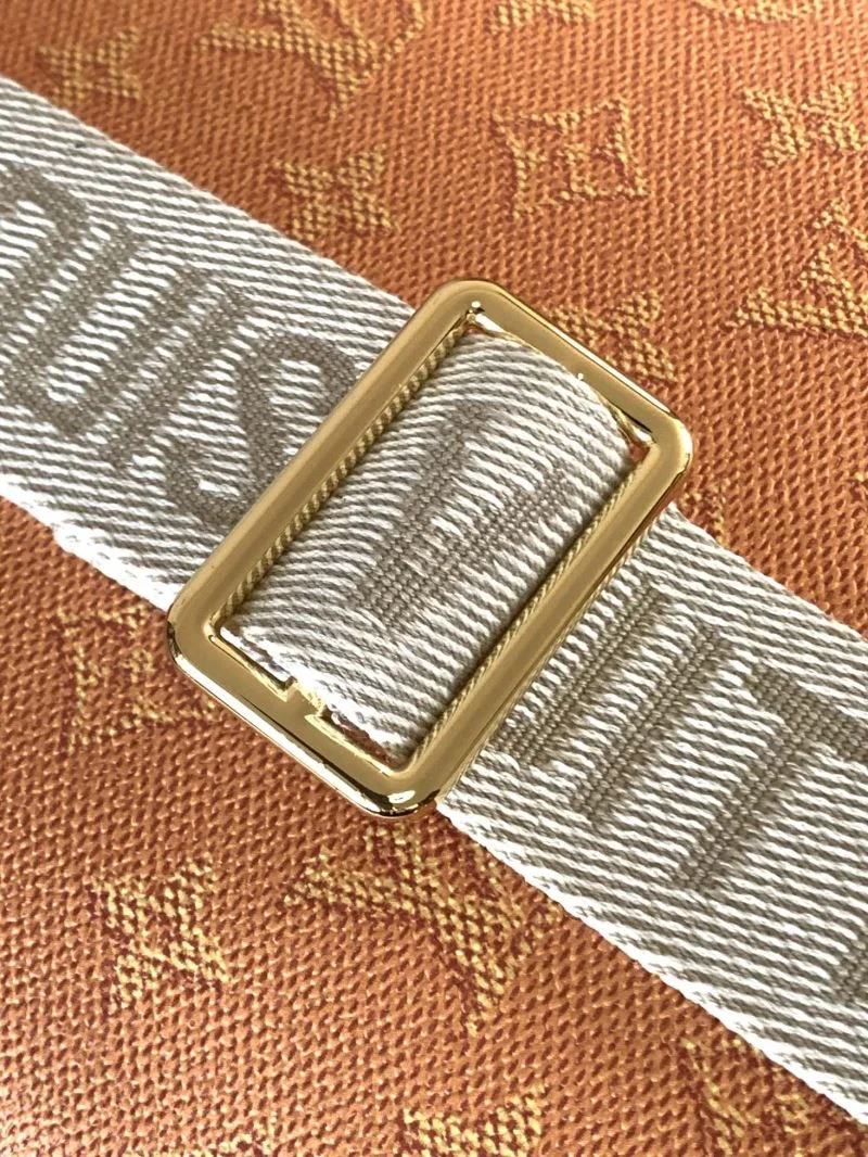 Brand-authenticated Louis Vuitton Waist Chest Packs
