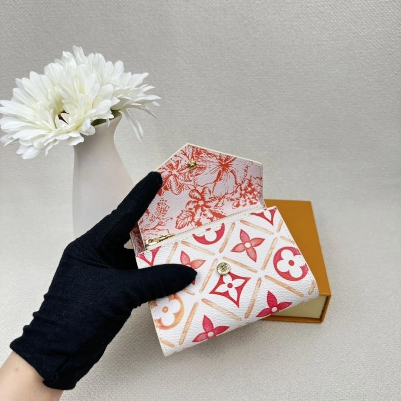 Indistinguishable Louis Vuitton Wallets Purse