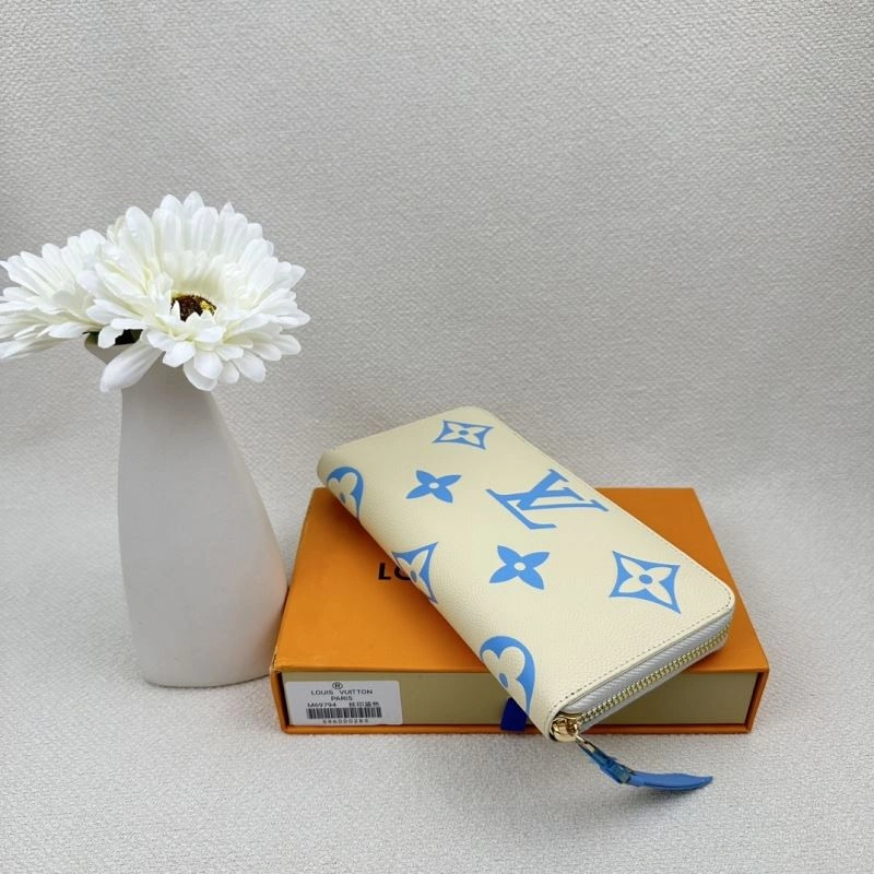 Value-priced Louis Vuitton Wallets Purse