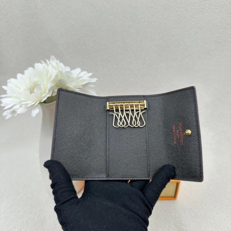 Indistinguishable Louis Vuitton Wallets Purse