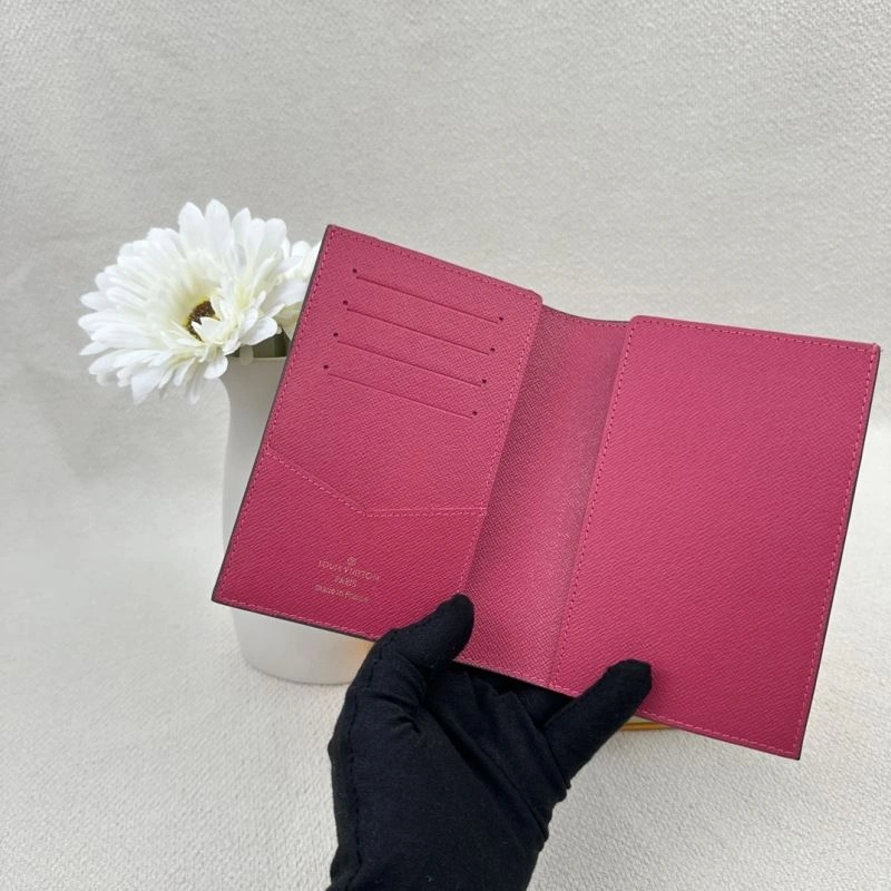 Precise copy Louis Vuitton Wallets Purse