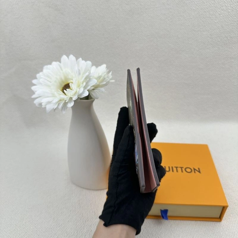 Accurate model Louis Vuitton Wallets Purse