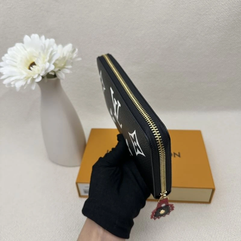 Brand-authenticated Louis Vuitton Wallets Purse