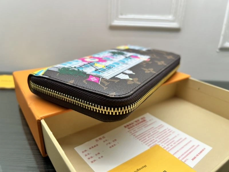 Exact replica Louis Vuitton Wallets Purse