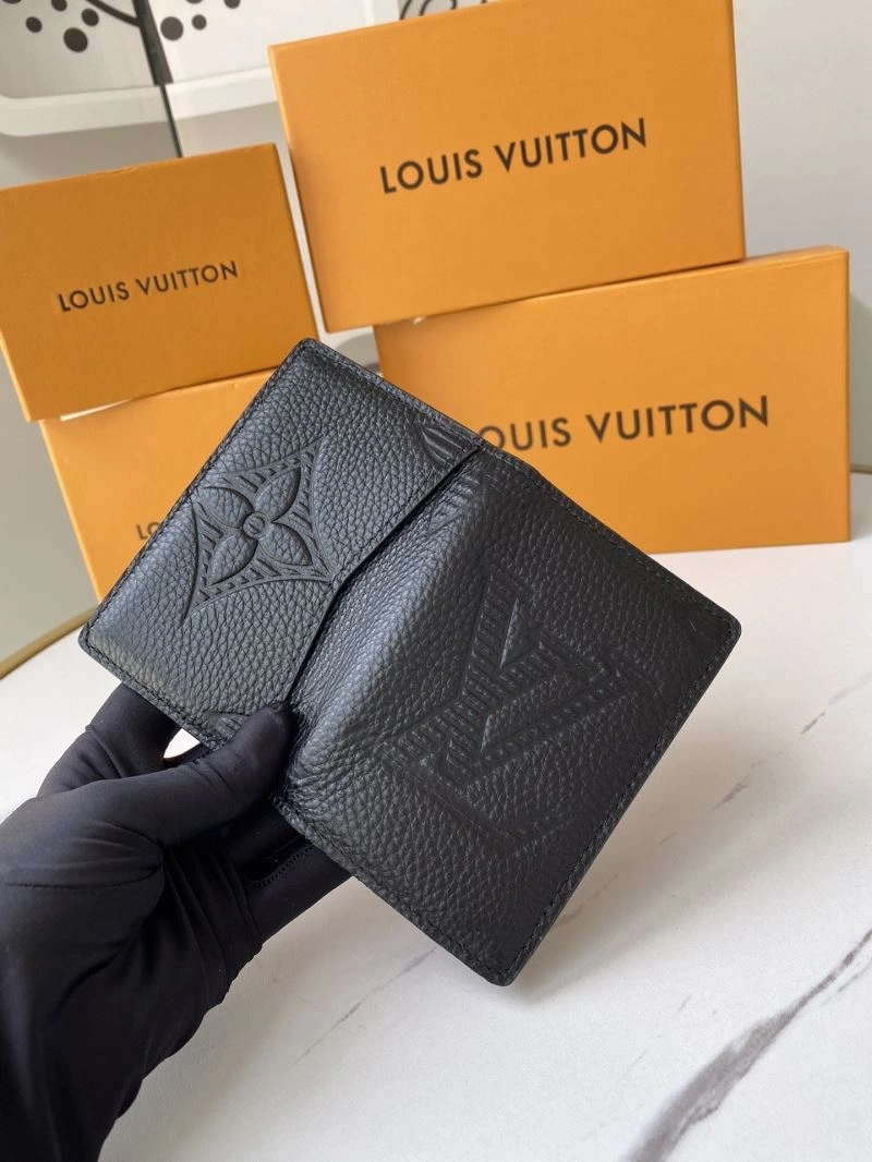 Indistinguishable Louis Vuitton Wallets Purse