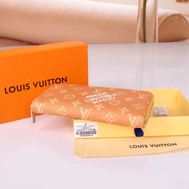 Exact replica Louis Vuitton Wallets Purse
