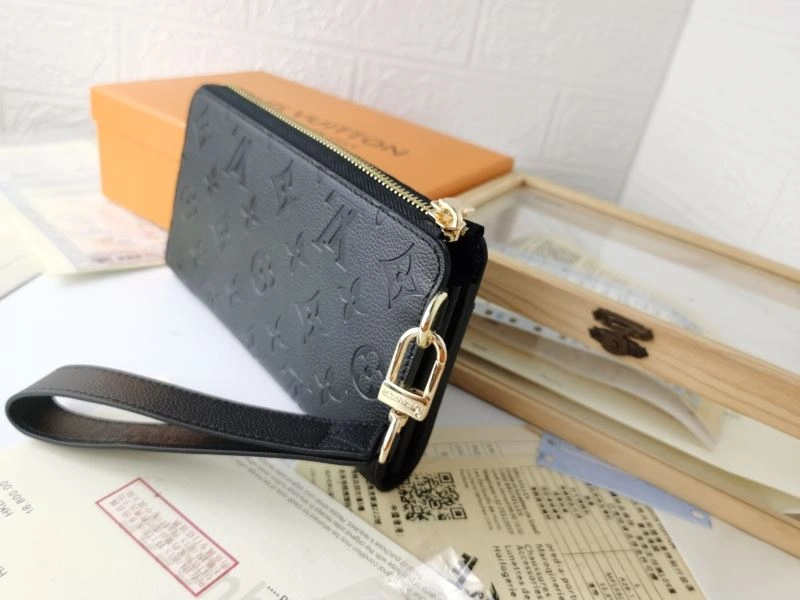 Brand-authenticated Louis Vuitton Wallets Purse