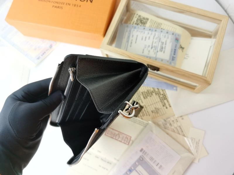 Precise copy Louis Vuitton Wallets Purse