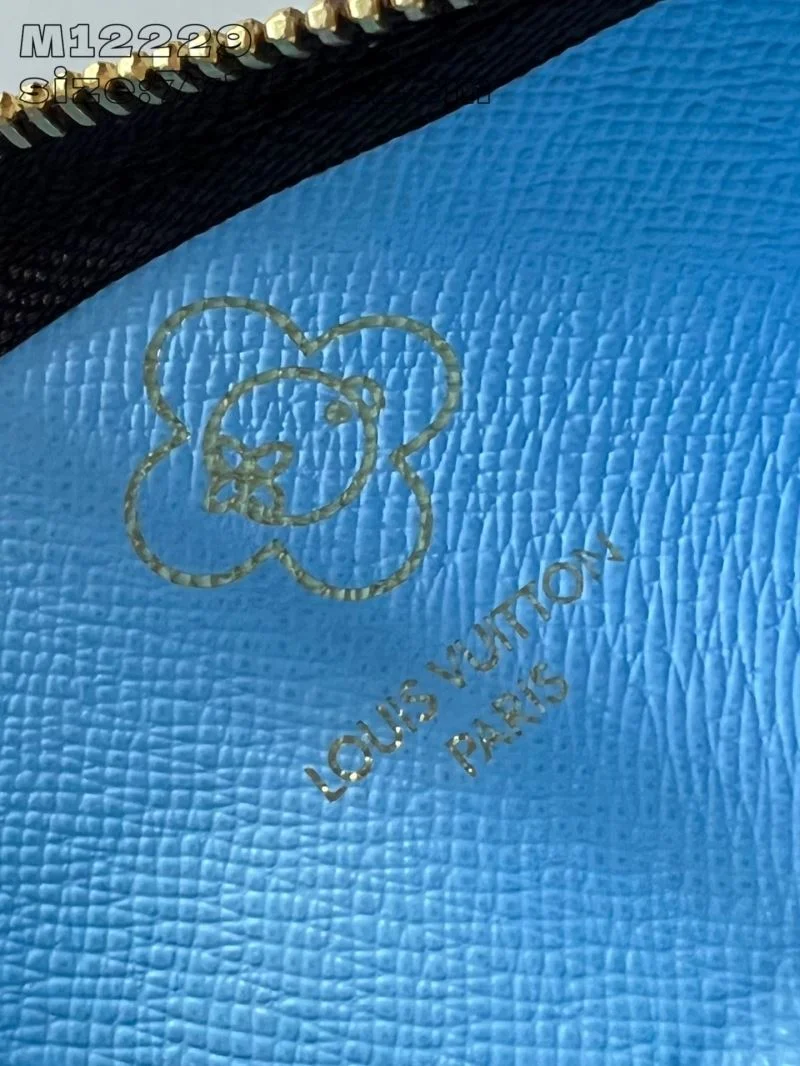 Mirror quality Louis Vuitton Wallets Purse