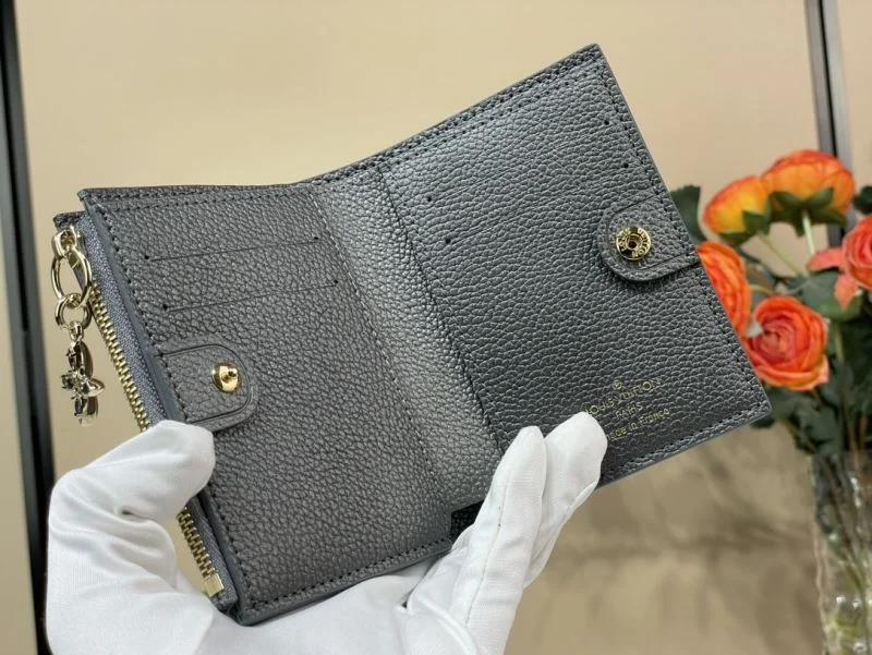 High accuracy Louis Vuitton Wallets Purse
