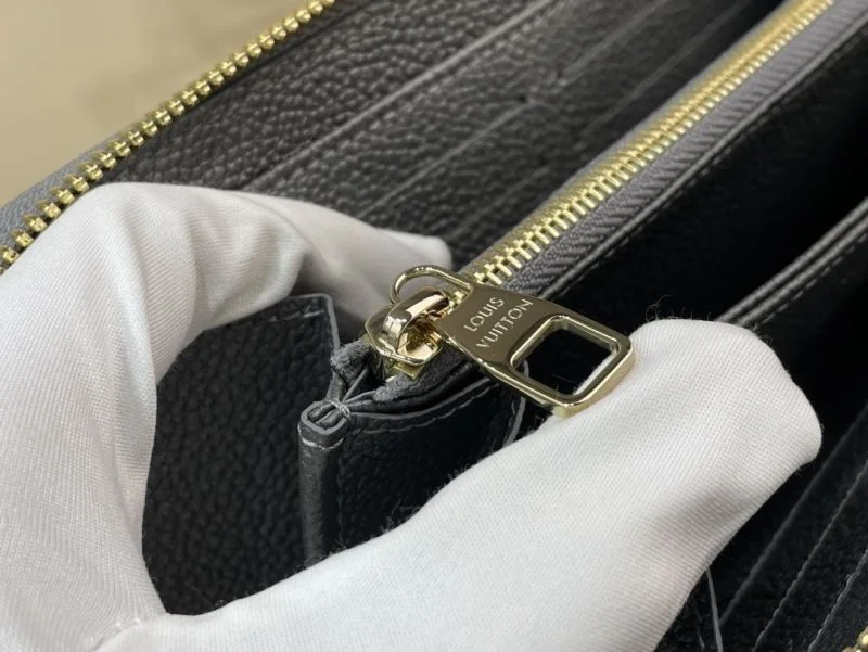 Reasonably priced Louis Vuitton Wallets Purse