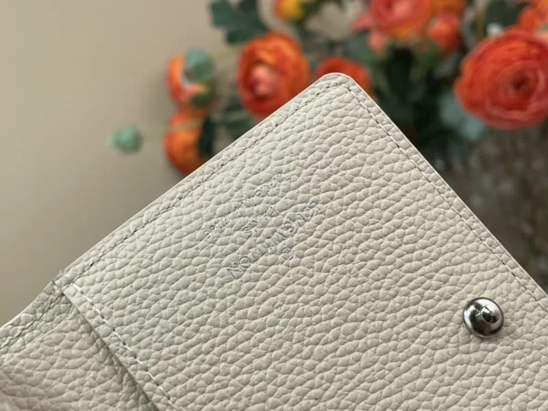 Exact replica Louis Vuitton Wallets Purse