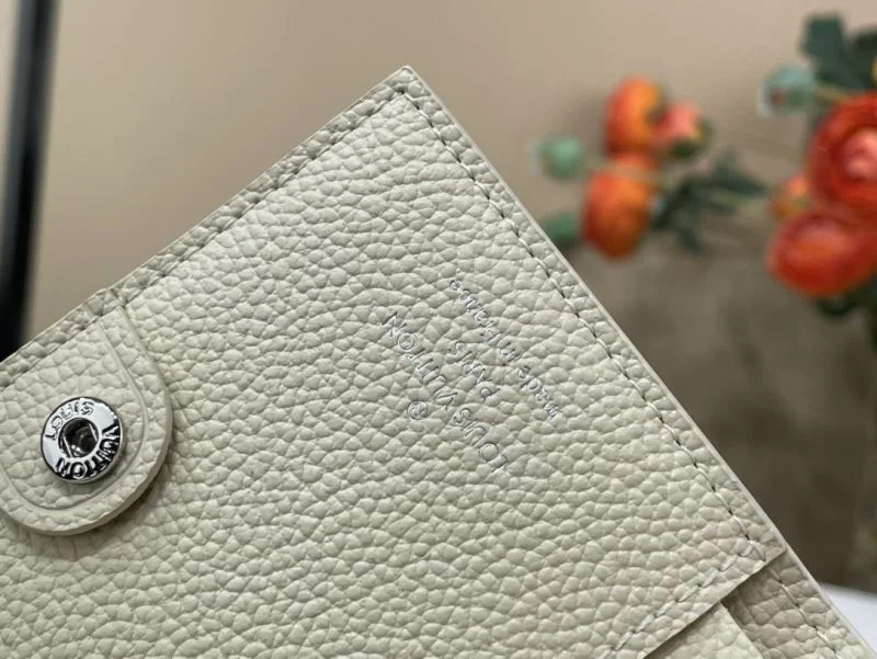 High fidelity Louis Vuitton Wallets Purse