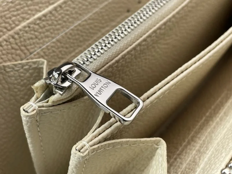 Top mirror Louis Vuitton Wallets Purse
