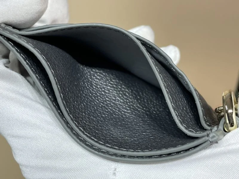 Low-cost Louis Vuitton Wallets Purse