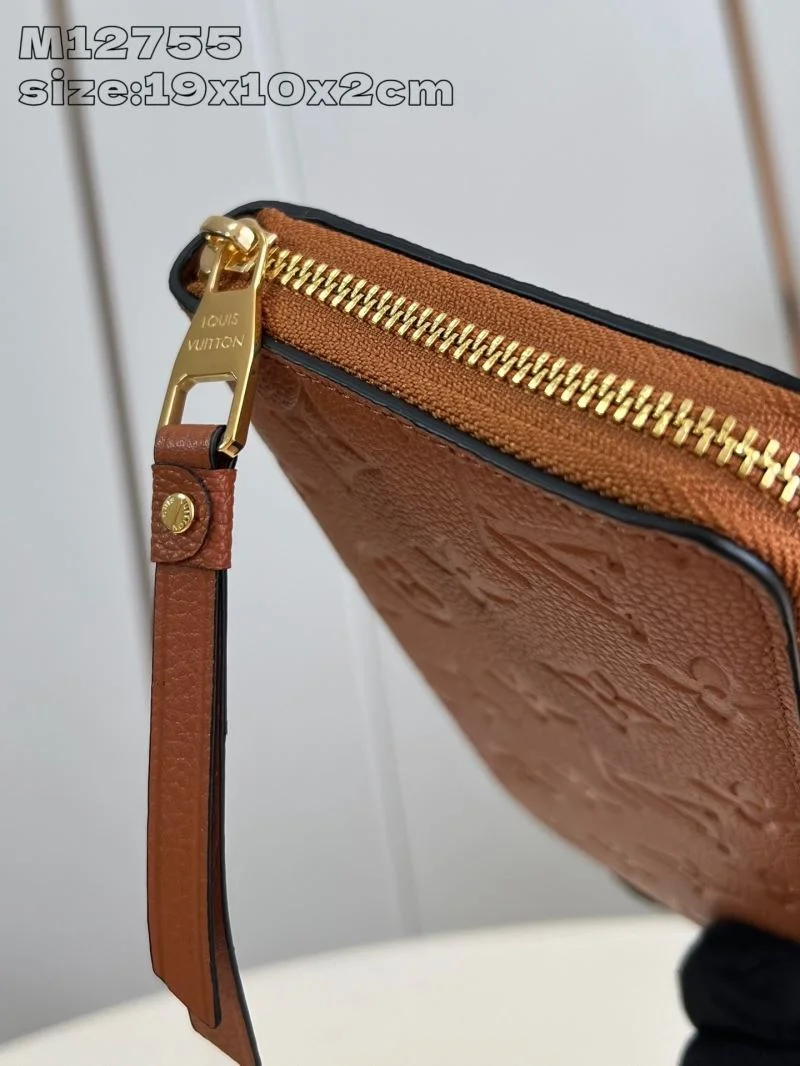 Exact replica Louis Vuitton Wallets Purse