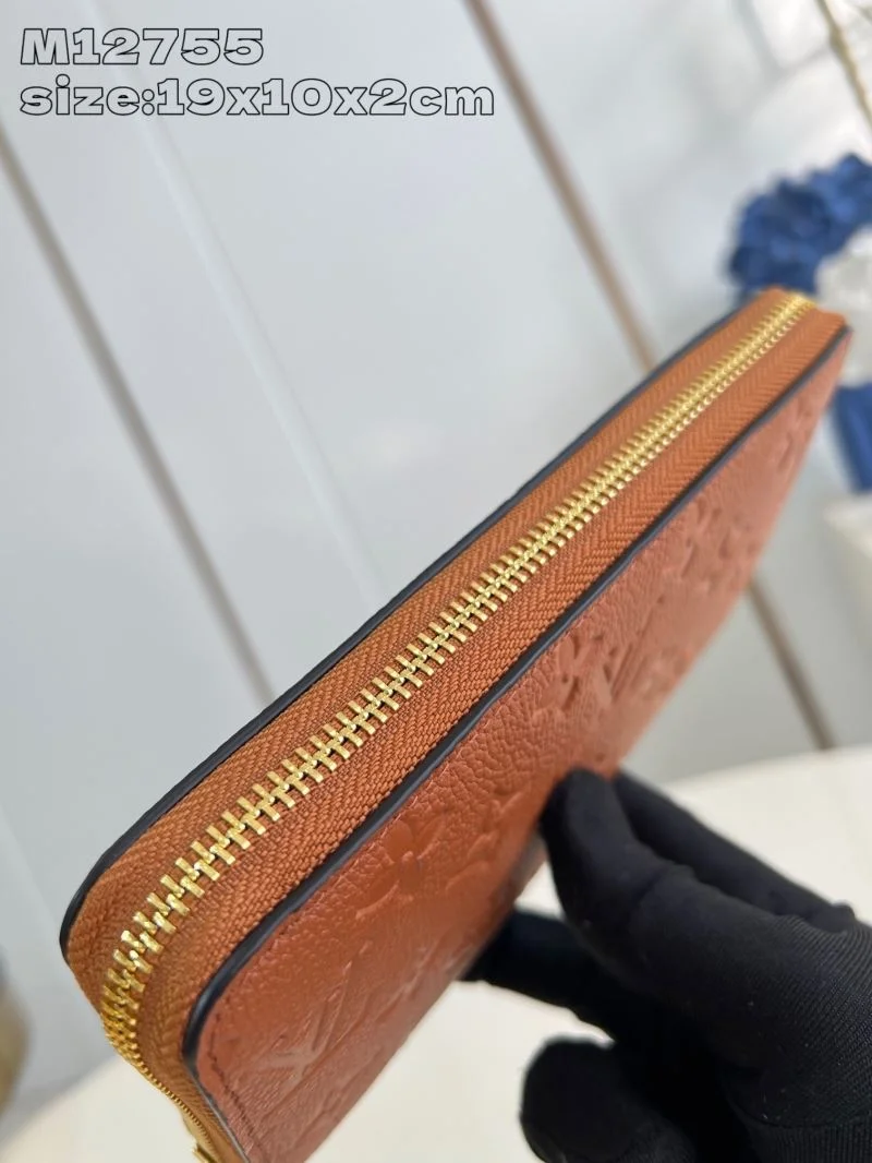 Exact replica Louis Vuitton Wallets Purse