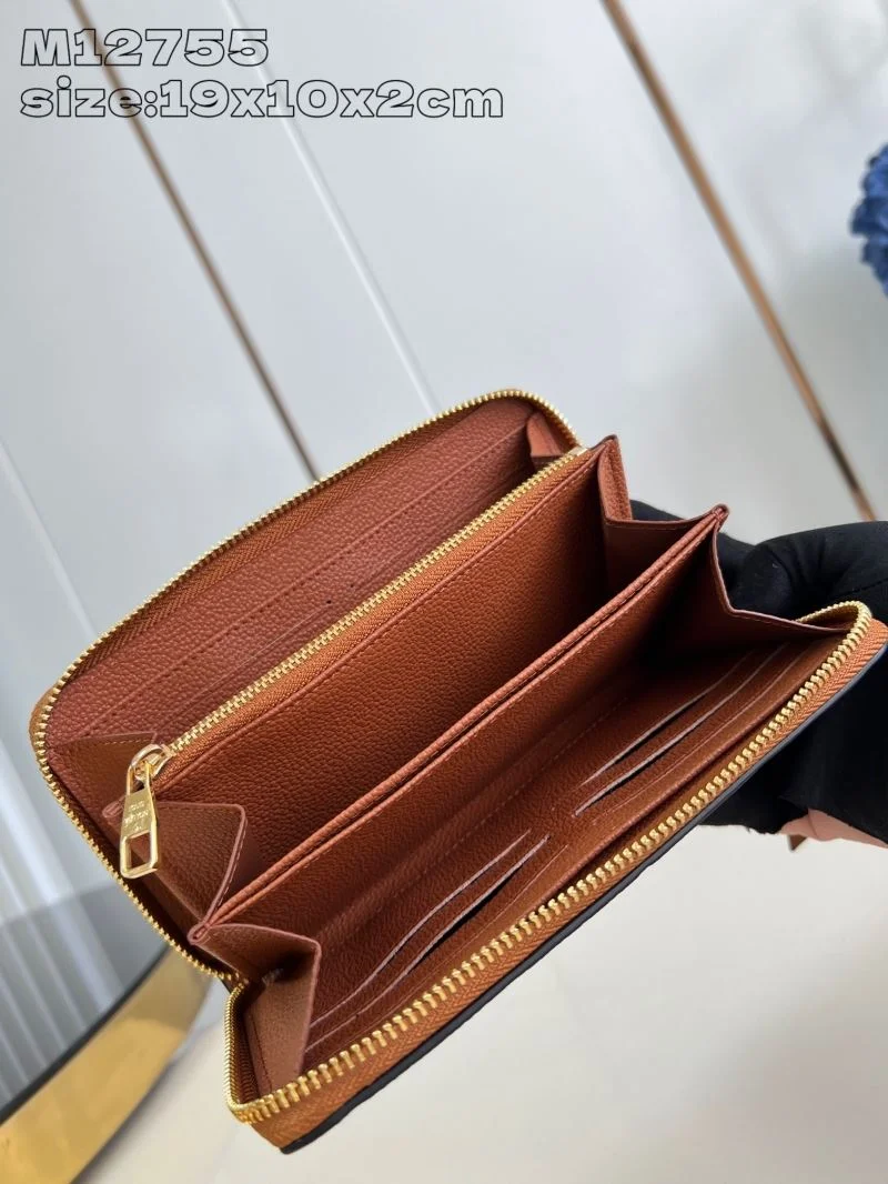 Exact replica Louis Vuitton Wallets Purse