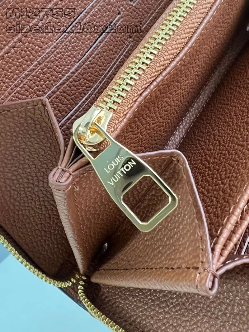 Exact replica Louis Vuitton Wallets Purse
