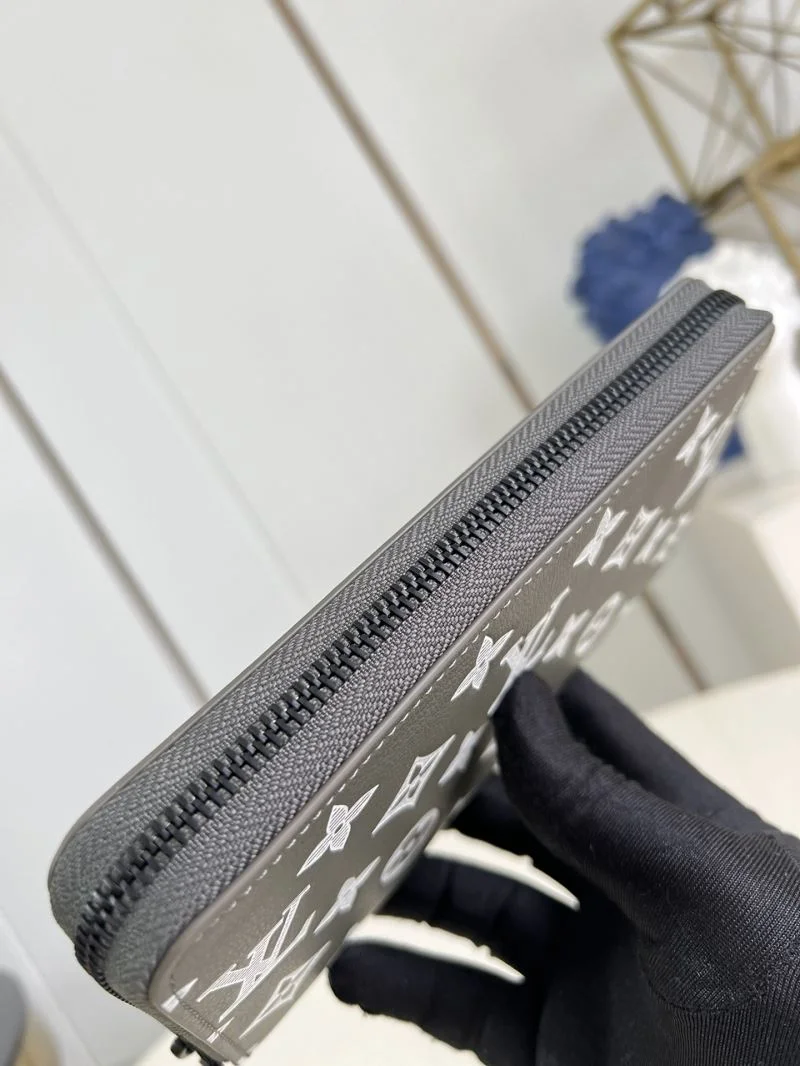 Bargain Louis Vuitton Wallets Purse