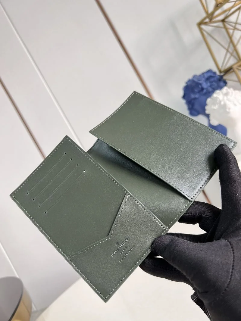 Value-priced Louis Vuitton Wallets Purse