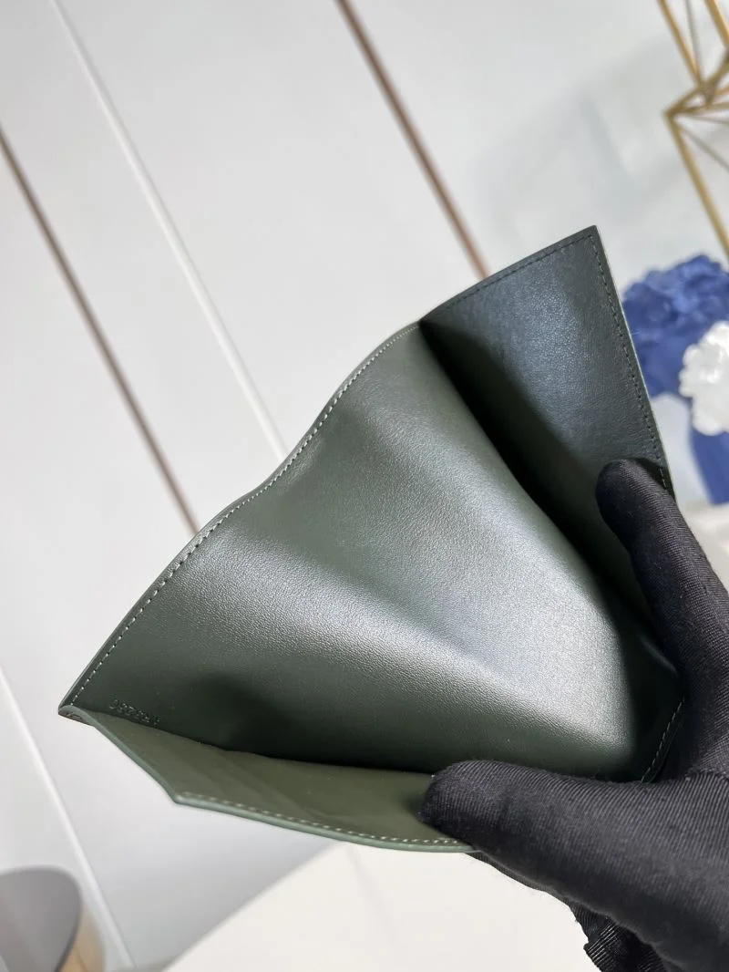 Value-priced Louis Vuitton Wallets Purse